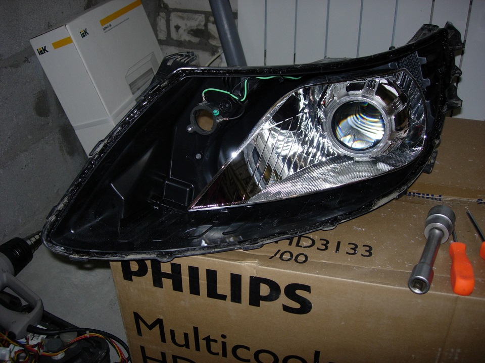 Kia Rio Xenon projector – RetroFit Lab Blog